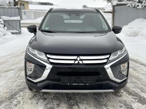 Black Mitsubishi Eclipse Cross 2018 in Telschi, with an engine capacity of 1.50 L and mileage of 138 thousand km for 17800 €, photo 4 on AUTOMOTO.COM.LV