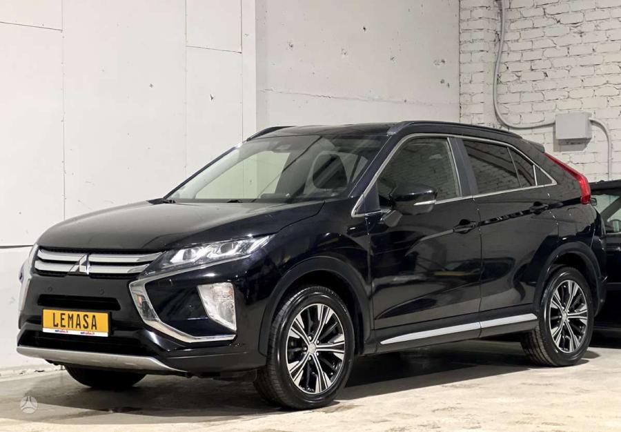 Melns Mitsubishi Eclipse Cross 2018 Klaipėda, ar dzinēja tilpumu 1.50 L un nobraukumu 212 tūkst. km par 13999 €, foto 15 vietnē AUTOMOTO.COM.LV