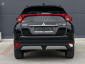 Black Mitsubishi Eclipse Cross 2018 in Siauliai, with an engine capacity of 1.50 L and mileage of 151 thousand km for 12290 €, photo 7 on AUTOMOTO.COM.LV
