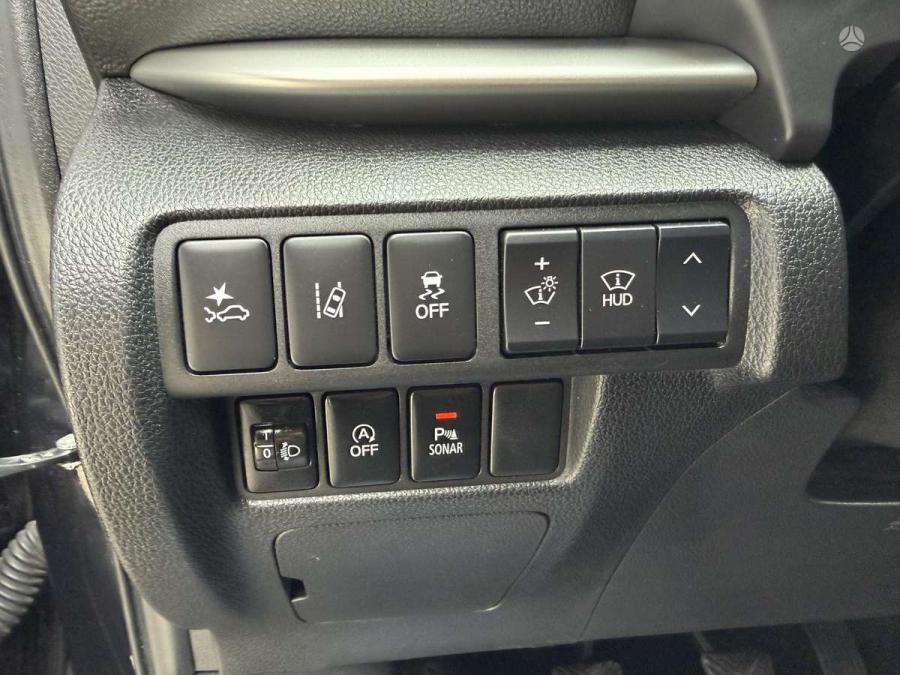Black Mitsubishi Eclipse Cross 2018 in Siauliai, with an engine capacity of 1.50 L and mileage of 151 thousand km for 12290 €, photo 15 on AUTOMOTO.COM.LV