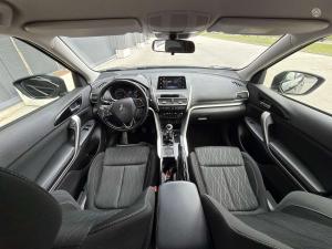 Black Mitsubishi Eclipse Cross 2018 in Siauliai, with an engine capacity of 1.50 L and mileage of 151 thousand km for 12290 €, photo 19 on AUTOMOTO.COM.LV