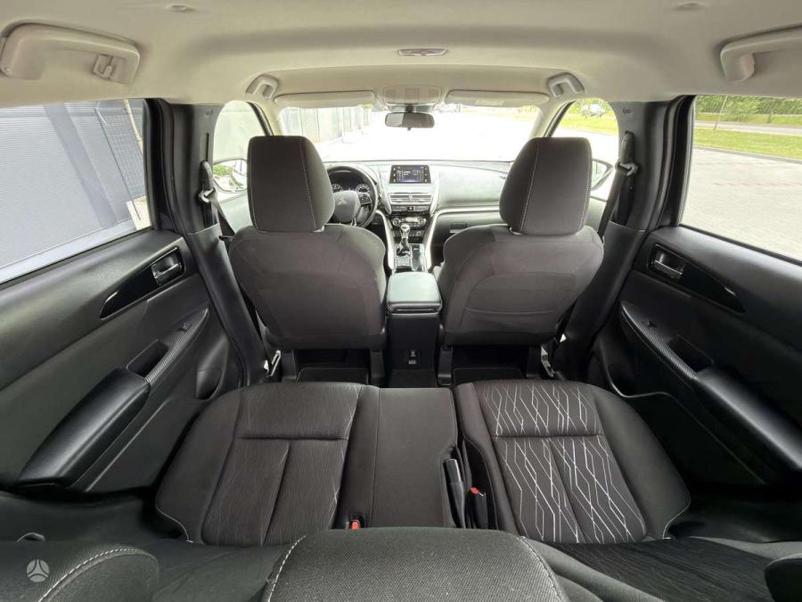 Black Mitsubishi Eclipse Cross 2018 in Siauliai, with an engine capacity of 1.50 L and mileage of 151 thousand km for 12290 €, photo 32 on AUTOMOTO.COM.LV