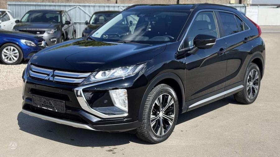 Melns Mitsubishi Eclipse Cross 2018 Telšiai, ar dzinēja tilpumu 1.50 L un nobraukumu 138 tūkst. km par 14900 €, foto 6 vietnē AUTOMOTO.COM.LV
