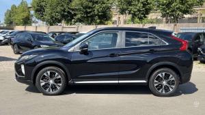 Melns Mitsubishi Eclipse Cross 2018 Telšiai, ar dzinēja tilpumu 1.50 L un nobraukumu 138 tūkst. km par 14900 €, foto 7 vietnē AUTOMOTO.COM.LV