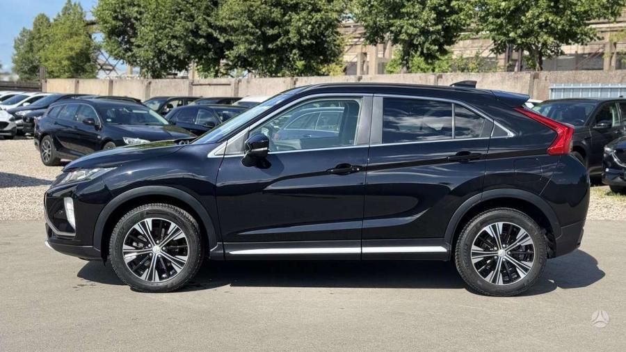 Melns Mitsubishi Eclipse Cross 2018 Telšiai, ar dzinēja tilpumu 1.50 L un nobraukumu 138 tūkst. km par 14900 €, foto 7 vietnē AUTOMOTO.COM.LV