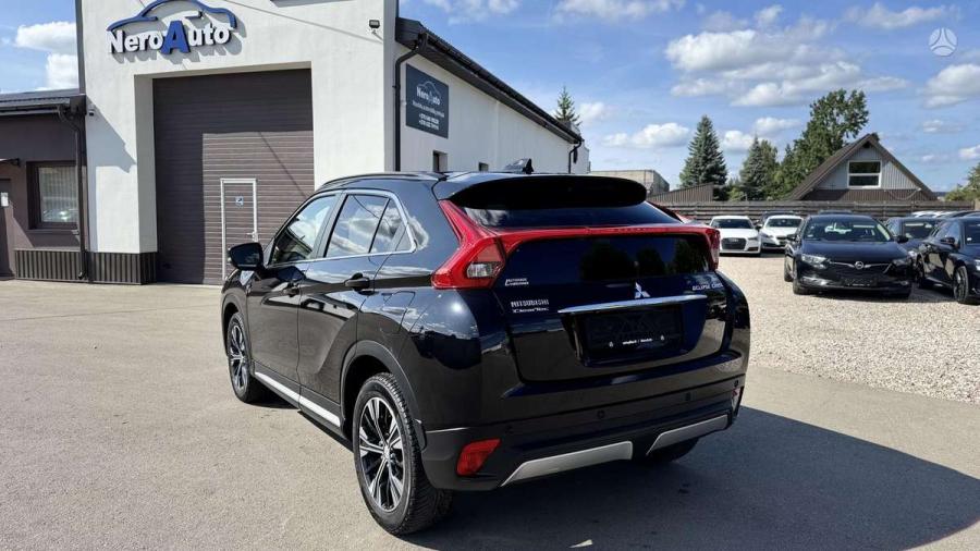 Melns Mitsubishi Eclipse Cross 2018 Telšiai, ar dzinēja tilpumu 1.50 L un nobraukumu 138 tūkst. km par 14900 €, foto 9 vietnē AUTOMOTO.COM.LV