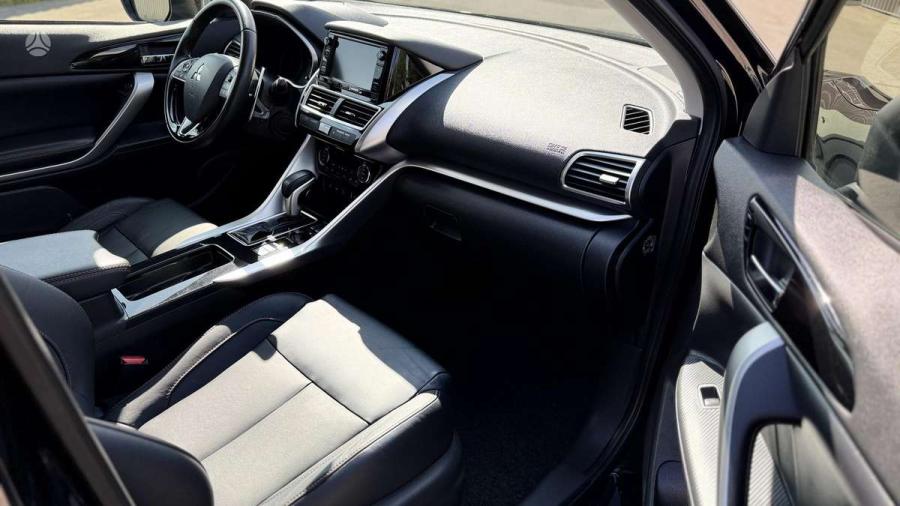 Melns Mitsubishi Eclipse Cross 2018 Telšiai, ar dzinēja tilpumu 1.50 L un nobraukumu 138 tūkst. km par 14900 €, foto 16 vietnē AUTOMOTO.COM.LV