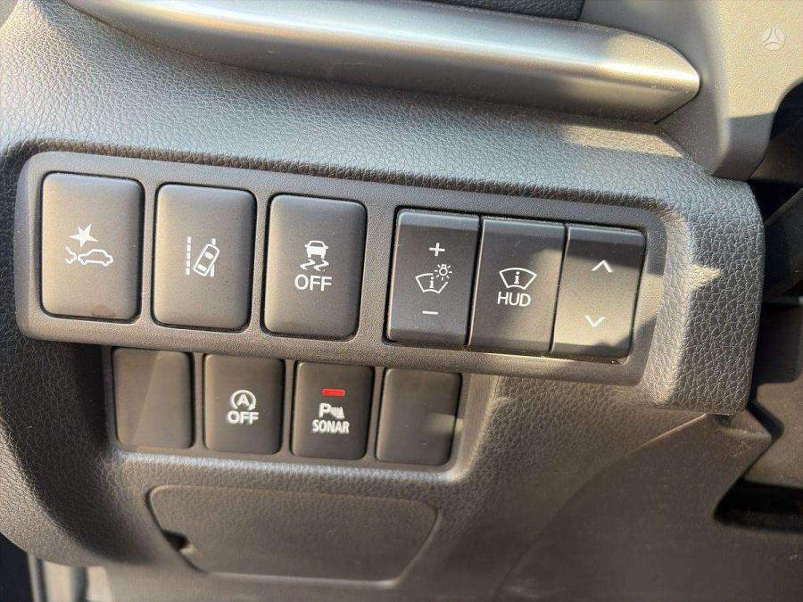 Black Mitsubishi Eclipse Cross 2018 in Klaipeda, with an engine capacity of 1.50 L and mileage of 113 thousand km for 13999 €, photo 14 on AUTOMOTO.COM.LV