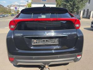 Black Mitsubishi Eclipse Cross 2018 in Klaipeda, with an engine capacity of 1.50 L and mileage of 113 thousand km for 13999 €, photo 16 on AUTOMOTO.COM.LV