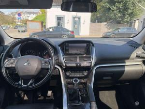 Black Mitsubishi Eclipse Cross 2018 in Klaipeda, with an engine capacity of 1.50 L and mileage of 113 thousand km for 13999 €, photo 18 on AUTOMOTO.COM.LV