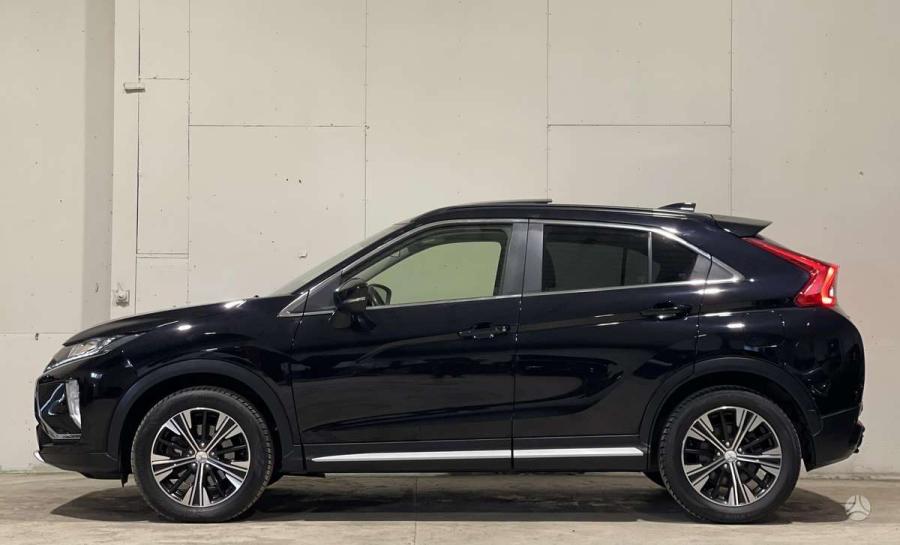 Melns Mitsubishi Eclipse Cross 2018 Klaipėda, ar dzinēja tilpumu 1.50 L un nobraukumu 113 tūkst. km par 13999 €, foto 16 vietnē AUTOMOTO.COM.LV