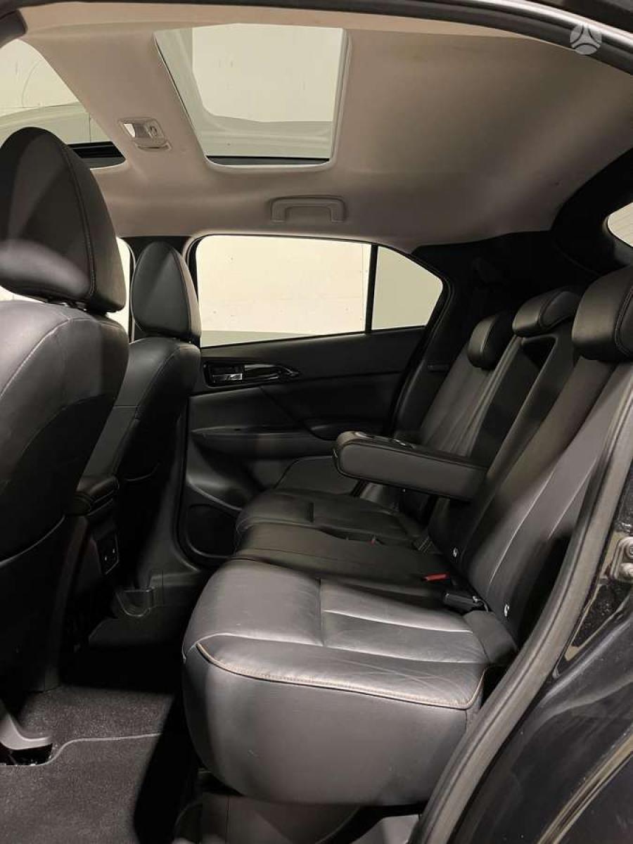Melns Mitsubishi Eclipse Cross 2018 Klaipėda, ar dzinēja tilpumu 1.50 L un nobraukumu 113 tūkst. km par 13999 €, foto 19 vietnē AUTOMOTO.COM.LV