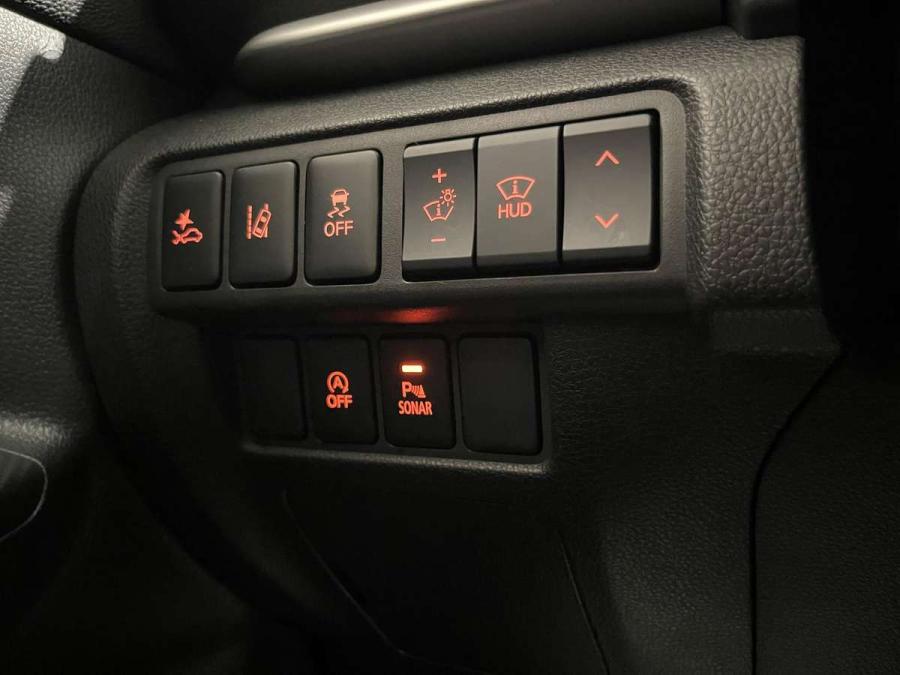 Melns Mitsubishi Eclipse Cross 2018 Klaipėda, ar dzinēja tilpumu 1.50 L un nobraukumu 113 tūkst. km par 13999 €, foto 36 vietnē AUTOMOTO.COM.LV