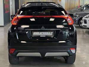 Melns Mitsubishi Eclipse Cross 2019 Klaipėda, ar dzinēja tilpumu 2.27 L un nobraukumu 172 tūkst. km par 18250 €, foto 4 vietnē AUTOMOTO.COM.LV