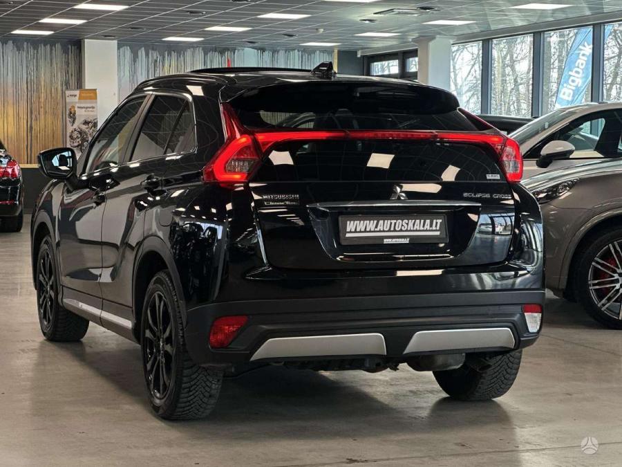Melns Mitsubishi Eclipse Cross 2019 Klaipėda, ar dzinēja tilpumu 2.27 L un nobraukumu 172 tūkst. km par 18250 €, foto 25 vietnē AUTOMOTO.COM.LV