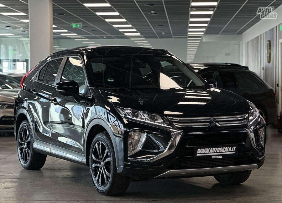 Black Mitsubishi Eclipse Cross 2019 in Klaipeda, with an engine capacity of 2.30 L and mileage of 172 thousand km for 17999 €, photo 27 on AUTOMOTO.COM.LV