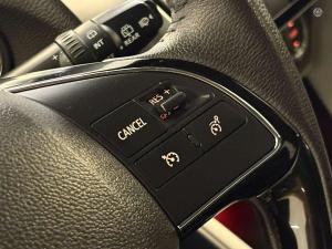 Black Mitsubishi Eclipse Cross 2019 in Marijampole, with an engine capacity of 1.50 L and mileage of 143 thousand km for 13450 €, photo 16 on AUTOMOTO.COM.LV