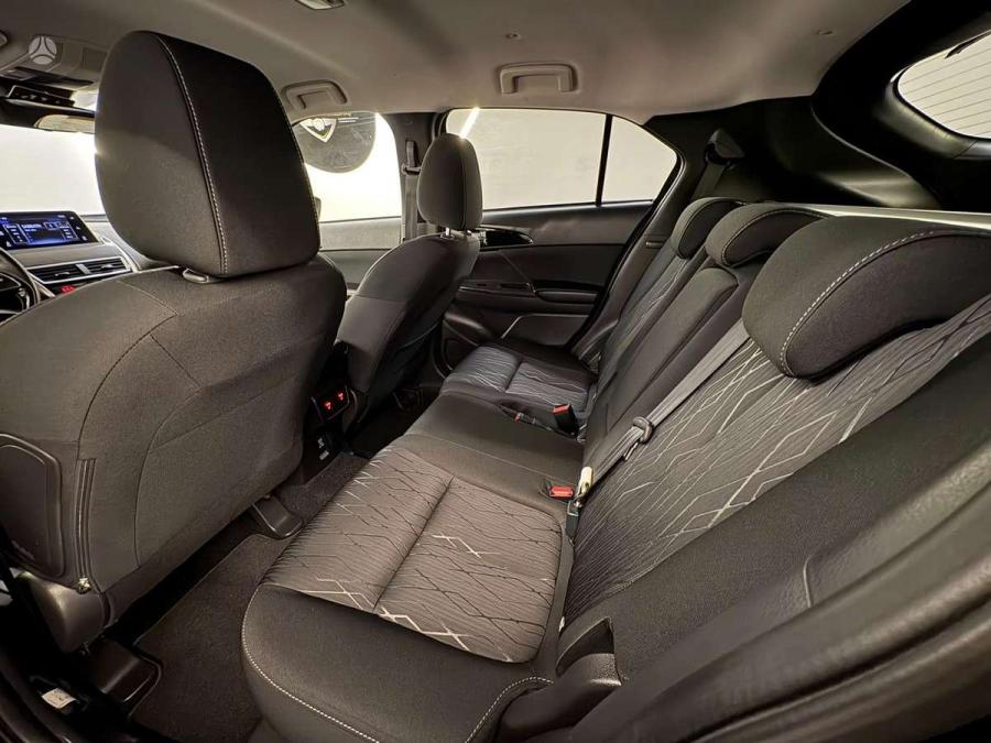 Black Mitsubishi Eclipse Cross 2019 in Marijampole, with an engine capacity of 1.50 L and mileage of 143 thousand km for 13450 €, photo 28 on AUTOMOTO.COM.LV