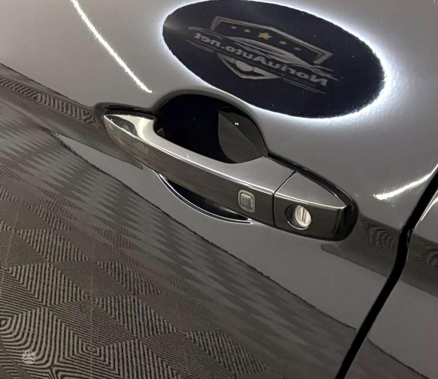 Black Mitsubishi Eclipse Cross 2019 in Marijampole, with an engine capacity of 1.50 L and mileage of 143 thousand km for 13450 €, photo 29 on AUTOMOTO.COM.LV