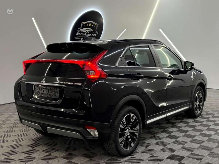 Black Mitsubishi Eclipse Cross 2019 in Marijampole, with an engine capacity of 1.50 L and mileage of 143 thousand km for 13450 €, photo 31 on AUTOMOTO.COM.LV