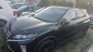 Melns Mitsubishi Eclipse Cross 2019 Panevēža, ar dzinēja tilpumu 2.20 L un nobraukumu 103 tūkst. km par 13500 €, foto 4 vietnē AUTOMOTO.COM.LV
