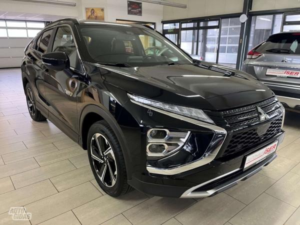 Melns Mitsubishi Eclipse Cross 2021 Kauņa, ar dzinēja tilpumu 2.40 L un nobraukumu 60 tūkst. km par 24141 €, foto 4 vietnē AUTOMOTO.COM.LV