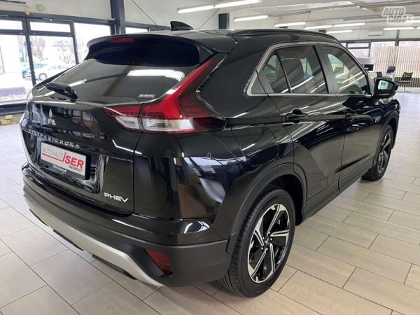 Melns Mitsubishi Eclipse Cross 2021 Kauņa, ar dzinēja tilpumu 2.40 L un nobraukumu 60 tūkst. km par 24141 €, foto 5 vietnē AUTOMOTO.COM.LV