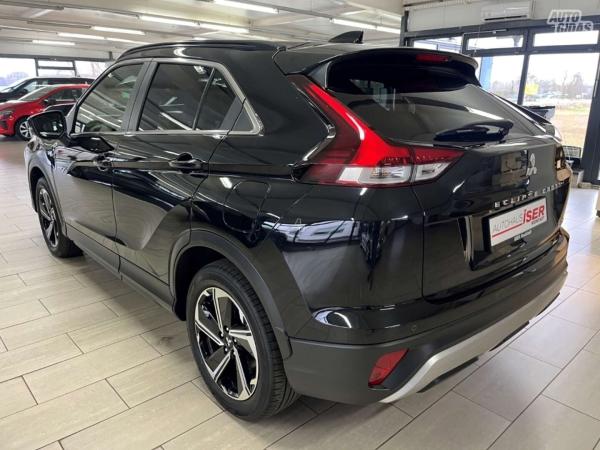 Melns Mitsubishi Eclipse Cross 2021 Kauņa, ar dzinēja tilpumu 2.40 L un nobraukumu 60 tūkst. km par 24141 €, foto 8 vietnē AUTOMOTO.COM.LV