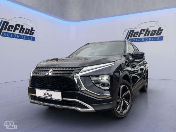 Black Mitsubishi Eclipse Cross 2022 in Kaunas, with an engine capacity of 2.40 L and mileage of 93 thousand km for 21594 €, photo 1 on AUTOMOTO.COM.LV