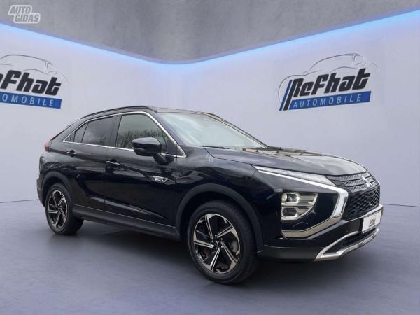 Black Mitsubishi Eclipse Cross 2022 in Kaunas, with an engine capacity of 2.40 L and mileage of 93 thousand km for 21594 €, photo 5 on AUTOMOTO.COM.LV