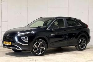 Black Mitsubishi Eclipse Cross 2022 in Klaipeda, with an engine capacity of 2.36 L and mileage of 90 thousand km for 19999 €, photo  on AUTOMOTO.COM.LV