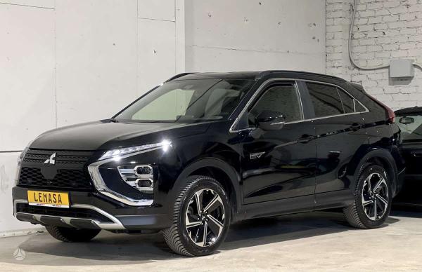 Melns Mitsubishi Eclipse Cross 2022 Klaipėda, ar dzinēja tilpumu 2.36 L un nobraukumu 90 tūkst. km par 19999 €, foto 8 vietnē AUTOMOTO.COM.LV