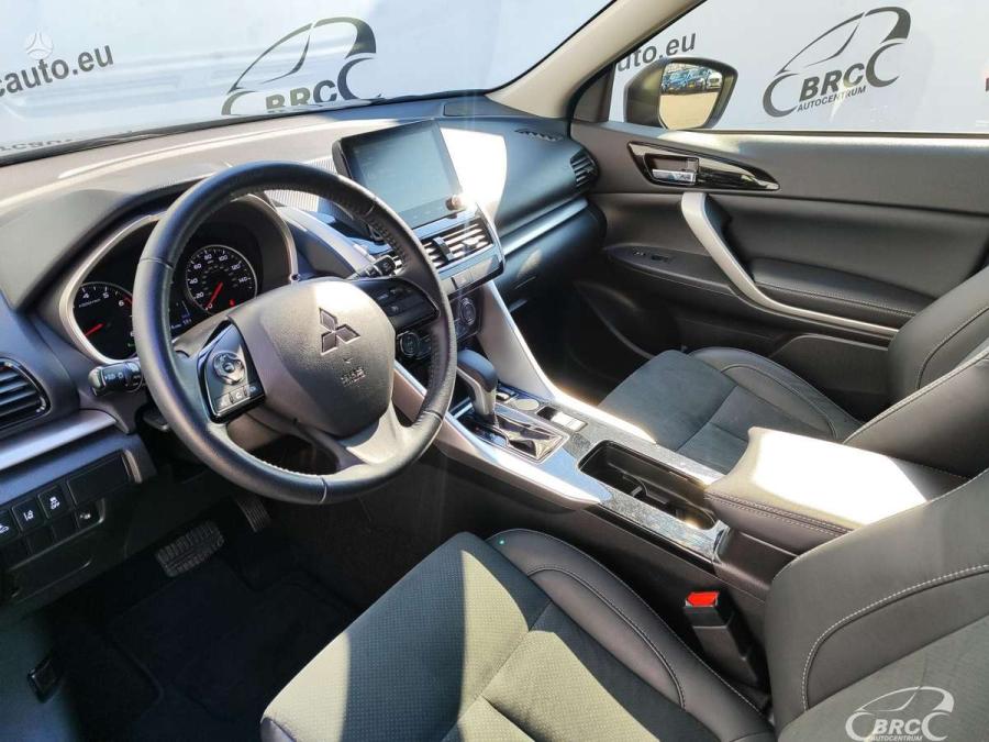 Black Mitsubishi Eclipse Cross 2022 in Klaipeda, with an engine capacity of 1.50 L and mileage of 35 thousand km for 16500 €, photo 26 on AUTOMOTO.COM.LV
