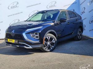 Black Mitsubishi Eclipse Cross 2022 in Klaipeda, with an engine capacity of 1.50 L and mileage of 35 thousand km for 13900 €, photo  on AUTOMOTO.COM.LV