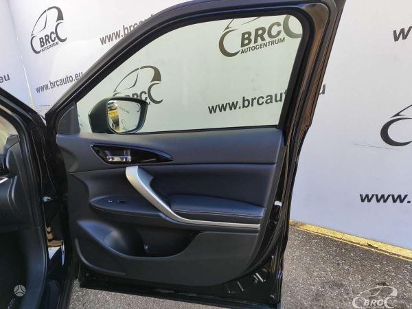 Black Mitsubishi Eclipse Cross 2022 in Klaipeda, with an engine capacity of 1.50 L and mileage of 35 thousand km for 13900 €, photo 8 on AUTOMOTO.COM.LV