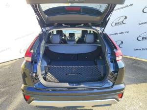 Black Mitsubishi Eclipse Cross 2022 in Klaipeda, with an engine capacity of 1.50 L and mileage of 35 thousand km for 13900 €, photo 16 on AUTOMOTO.COM.LV