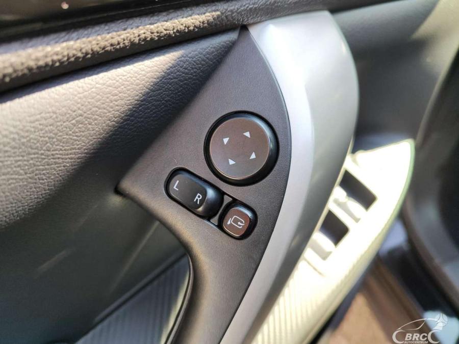 Black Mitsubishi Eclipse Cross 2022 in Klaipeda, with an engine capacity of 1.50 L and mileage of 35 thousand km for 13900 €, photo 22 on AUTOMOTO.COM.LV