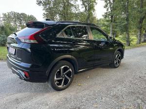 Melns Mitsubishi Eclipse Cross 2023 Kauņa, ar dzinēja tilpumu 2.36 L un nobraukumu 93 tūkst. km par 20390 €, foto 6 vietnē AUTOMOTO.COM.LV