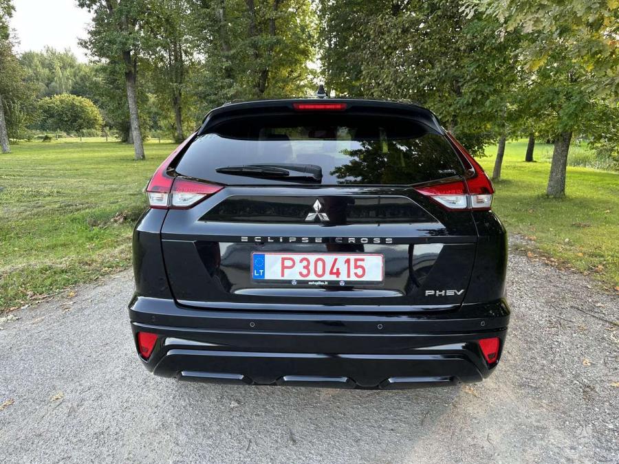 Melns Mitsubishi Eclipse Cross 2023 Kauņa, ar dzinēja tilpumu 2.36 L un nobraukumu 93 tūkst. km par 20390 €, foto 8 vietnē AUTOMOTO.COM.LV