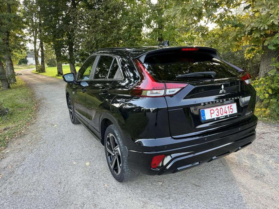 Melns Mitsubishi Eclipse Cross 2023 Kauņa, ar dzinēja tilpumu 2.36 L un nobraukumu 93 tūkst. km par 20390 €, foto 9 vietnē AUTOMOTO.COM.LV
