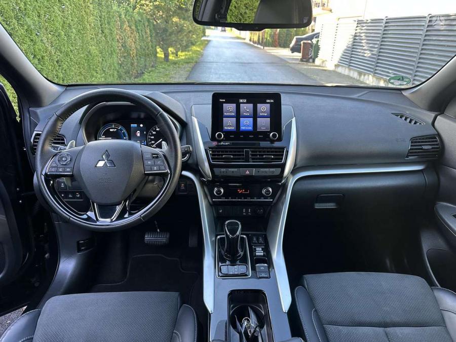 Melns Mitsubishi Eclipse Cross 2023 Kauņa, ar dzinēja tilpumu 2.36 L un nobraukumu 93 tūkst. km par 20390 €, foto 13 vietnē AUTOMOTO.COM.LV