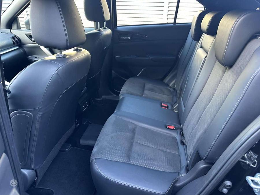 Melns Mitsubishi Eclipse Cross 2023 Kauņa, ar dzinēja tilpumu 2.36 L un nobraukumu 93 tūkst. km par 20390 €, foto 19 vietnē AUTOMOTO.COM.LV