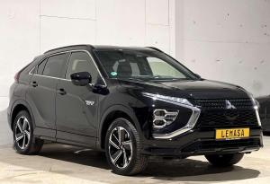 Black Mitsubishi Eclipse Cross 2024 in Klaipeda, with an engine capacity of 2.36 L and mileage of 46 thousand km for 23700 €, photo 20 on AUTOMOTO.COM.LV