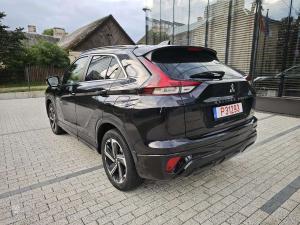 Melns Mitsubishi Eclipse Cross 2024 Viļņa, ar dzinēja tilpumu 2.36 L un nobraukumu 97 tūkst. km par 21250 €, foto 5 vietnē AUTOMOTO.COM.LV