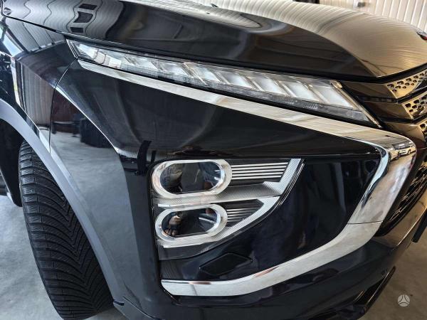 Mitsubishi Eclipse Cross 2024 Viļņa vietnē Melns Mitsubishi Eclipse Cross 2024 Viļņa, ar dzinēja tilpumu 2.36 L un nobraukumu 97 tūkst. km par 21250 €, foto 8 vietnē AUTOMOTO.COM.LV