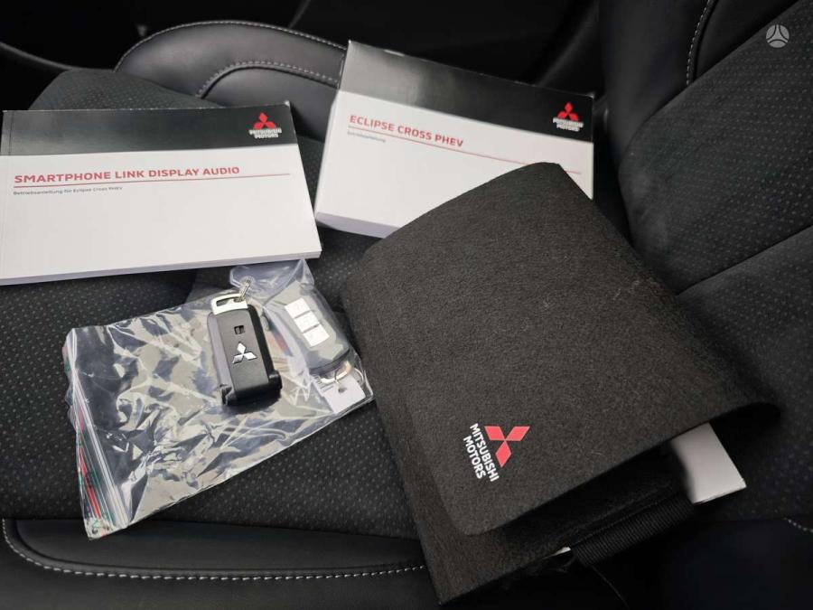 Melns Mitsubishi Eclipse Cross 2024 Viļņa, ar dzinēja tilpumu 2.36 L un nobraukumu 97 tūkst. km par 21250 €, foto 34 vietnē AUTOMOTO.COM.LV