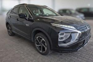Black Mitsubishi Eclipse Cross 2024 in Siauliai, with an engine capacity of 2.36 L and mileage of 92 thousand km for 18900 €, photo  on AUTOMOTO.COM.LV