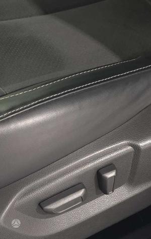 Black Mitsubishi Eclipse Cross 2024 in Siauliai, with an engine capacity of 2.36 L and mileage of 92 thousand km for 21900 €, photo 13 on AUTOMOTO.COM.LV