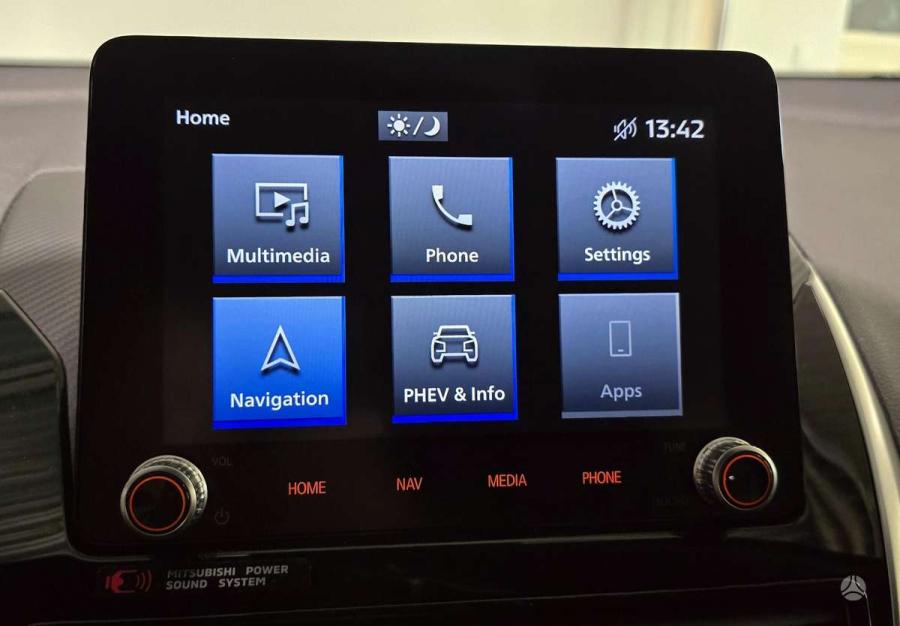 Black Mitsubishi Eclipse Cross 2024 in Siauliai, with an engine capacity of 2.36 L and mileage of 92 thousand km for 21900 €, photo 22 on AUTOMOTO.COM.LV