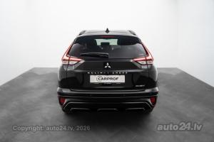 Black Mitsubishi Eclipse Cross 2022 in Tallinn, with an engine capacity of 2.40 L and mileage of 119 thousand km for 18999 €, photo 7 on AUTOMOTO.COM.LV